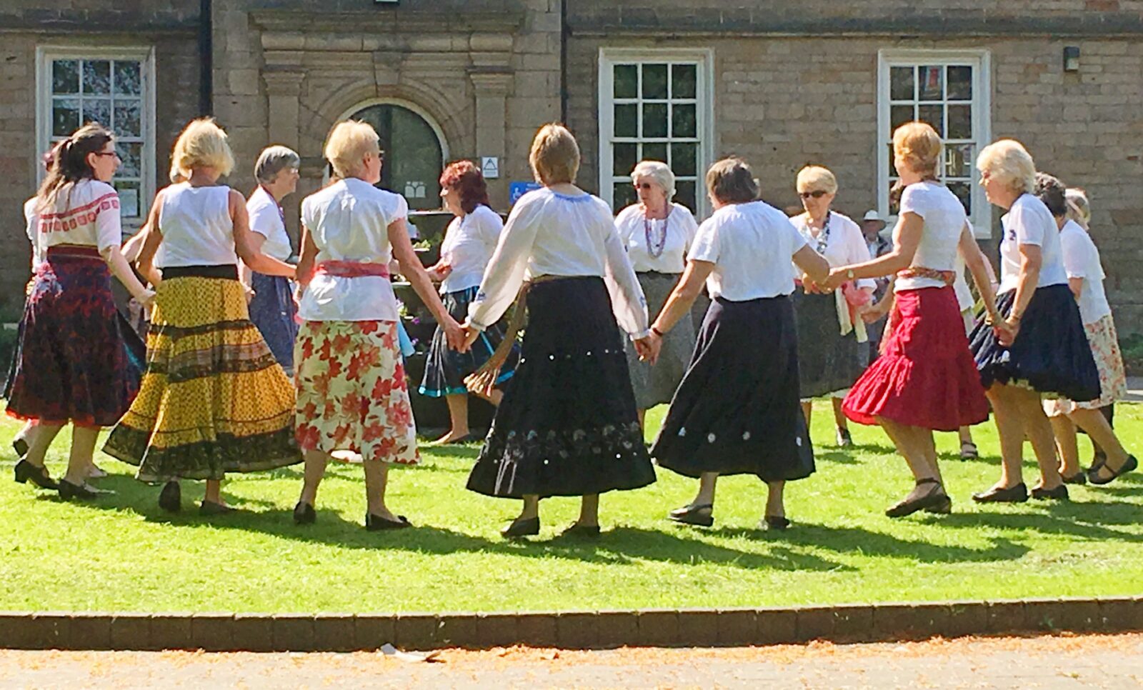 International Folk Dance - Dronfield and District